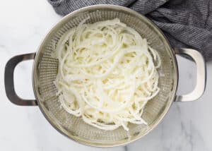 French Fried Onions (Crispy Onion Strings) [Crispy Onion Strings ...